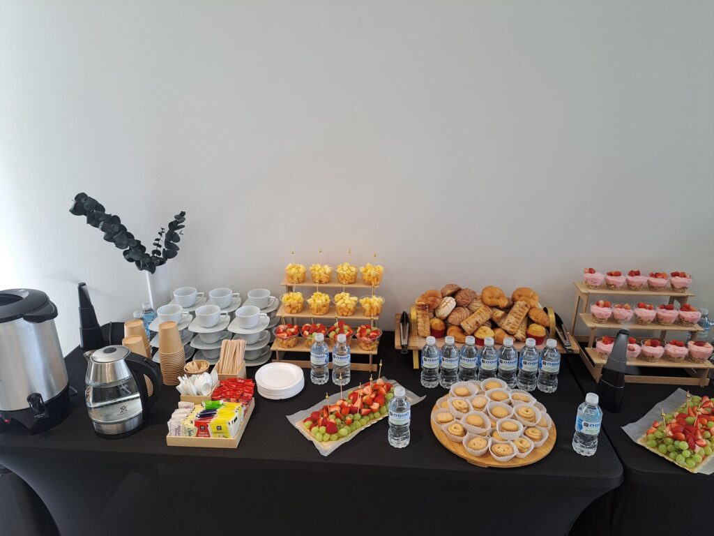 Cuándo realizar un coffee break en las empresas y sus beneficios - Abre ...